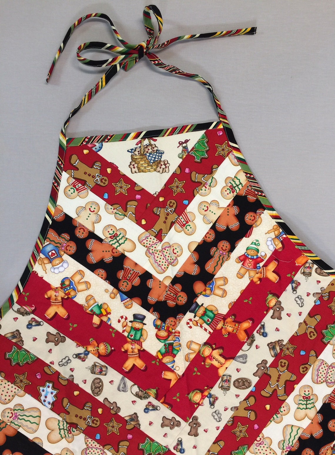 Gingerbread Apron, Gingerbread Themed Designer Apron, Chef Style Apron ...