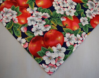 Apples Table Runner - Etsy