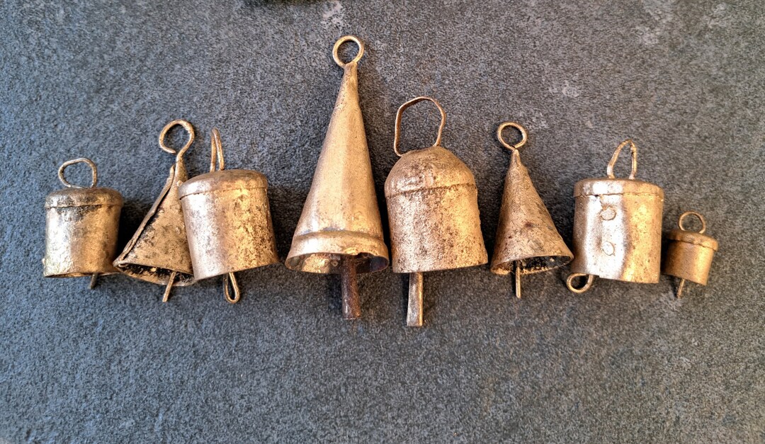 Mixed Set of 8 Vintage Gold Cow Bells With Small - Etsy