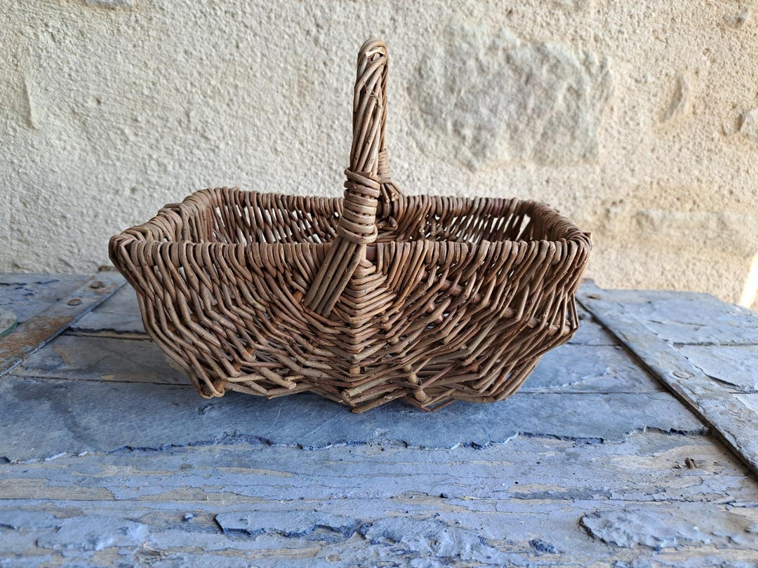 Cute Hazel Wood Basket French Vintage Twine Wicker Gathering Picking ...
