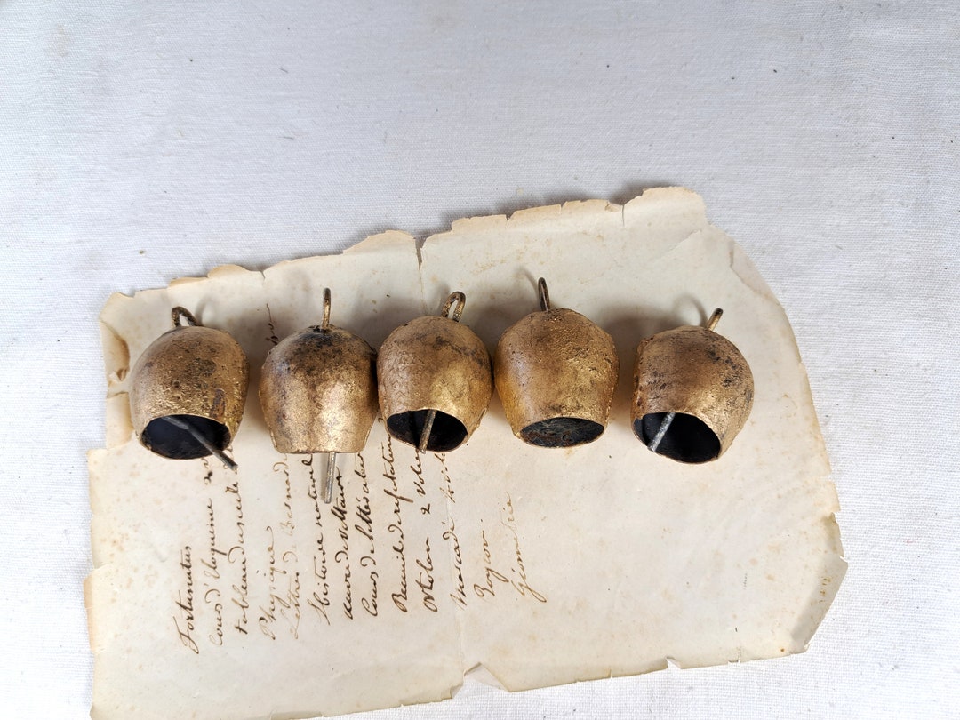 Set of 5 Round Shaped Cow Bells With Small Imperfections, Rusty Vintage ...