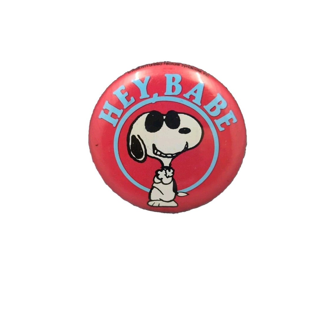Snoopy Hey Babe Vintage Button Peanuts 1971 - Etsy