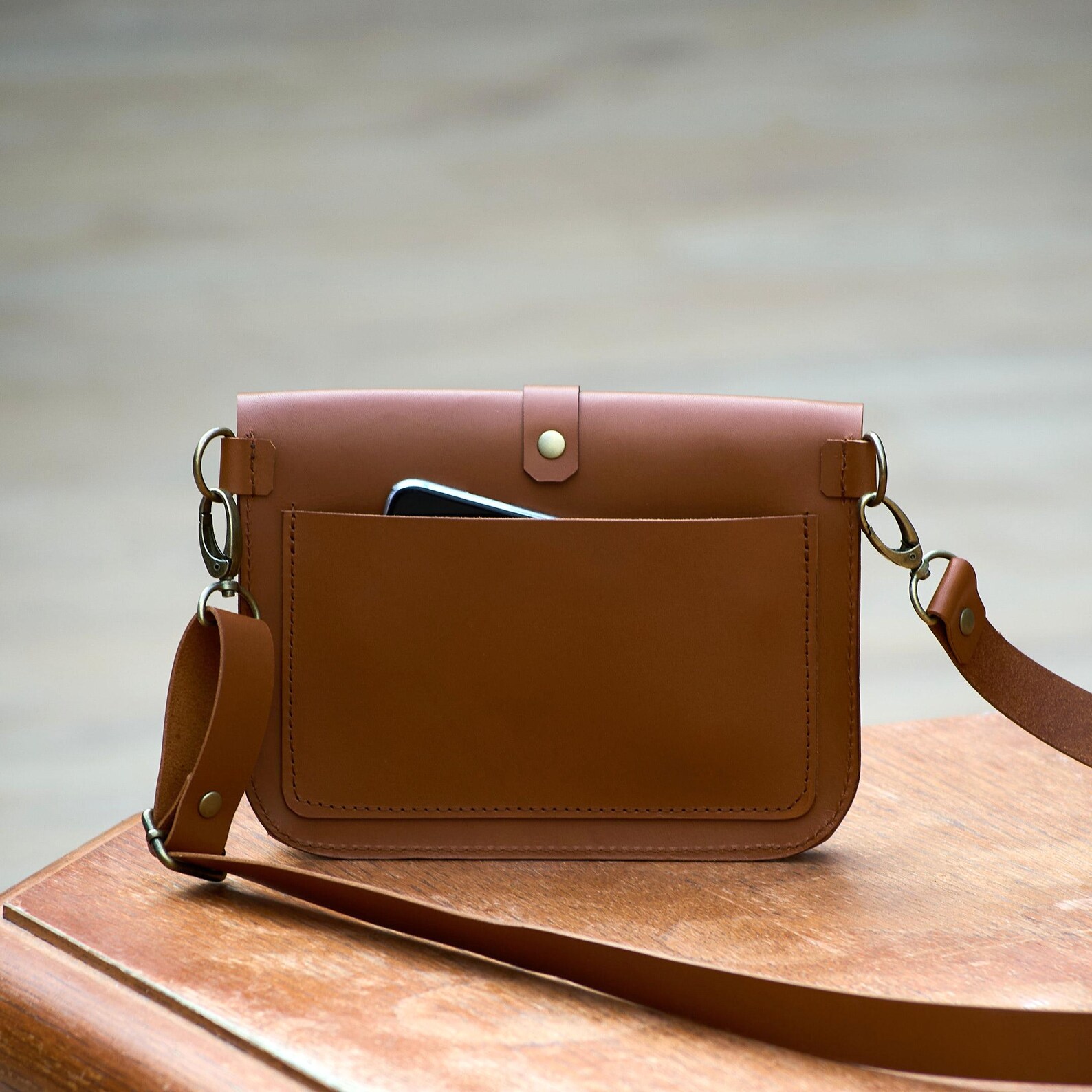 Tan Leather Crossbody Bag Small Woman. Vegetable Tanned Leather ...