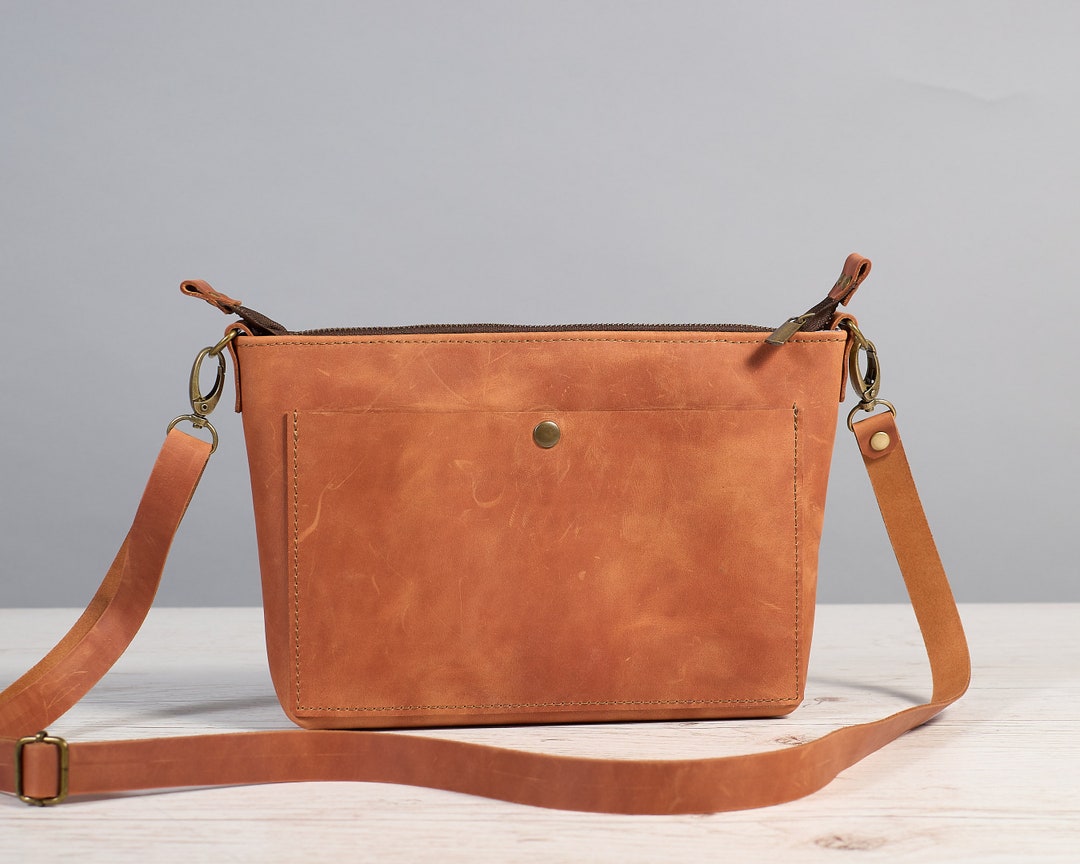 Small Leather Crossbody Bag With Zipper Closure. Handmade Pull up ...
