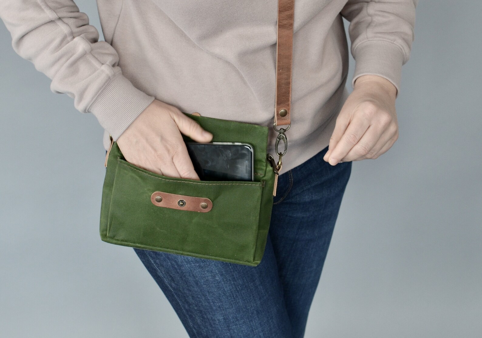Small Waxed Canvas Crossbody Bag. Green Canvas Purse With - Etsy