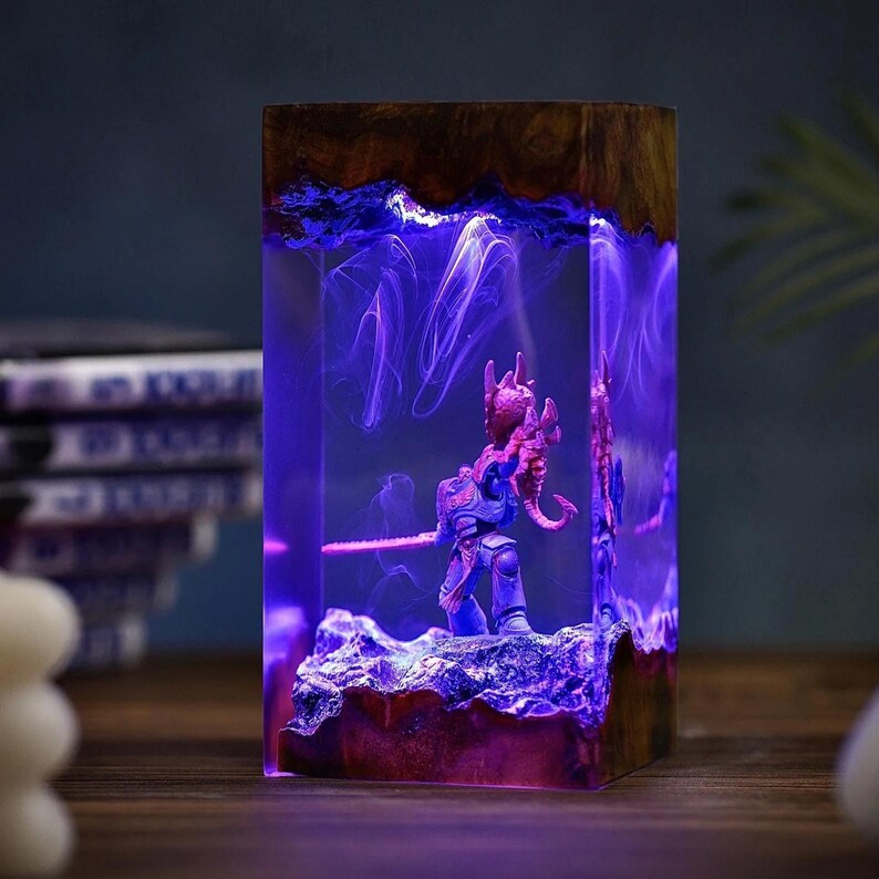 Captain Titus Warhammer 40K Resin Lamp Resin Night Light, Handmade ...