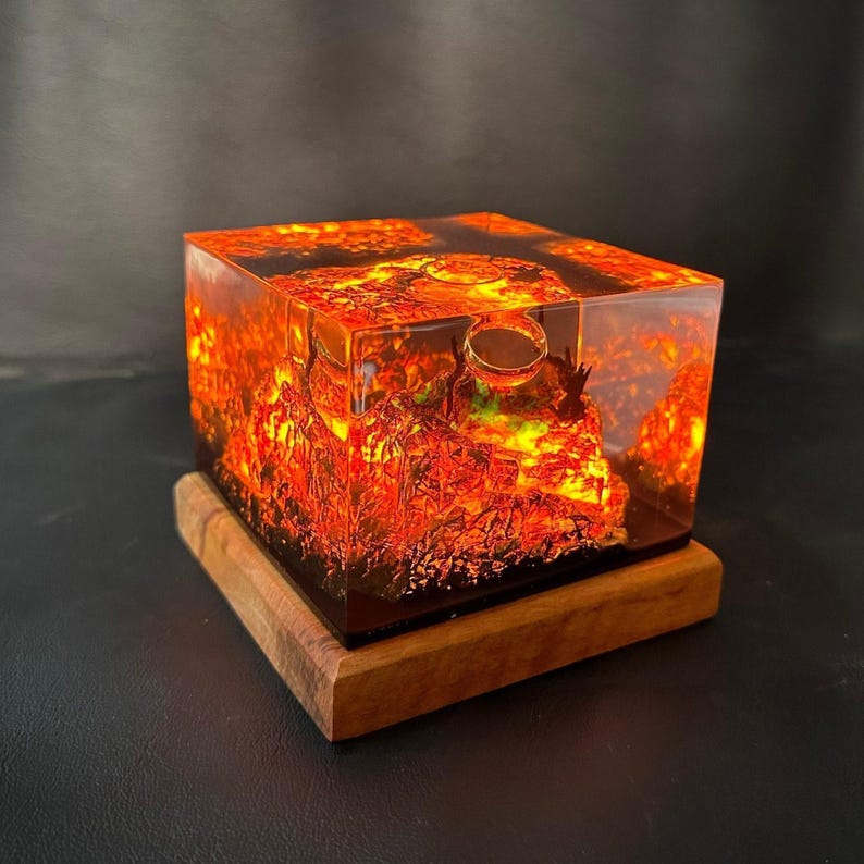 Th.e R.ing of the D.ark Lo.rd Lamp, Custom Epoxy Resin Lamp, Lighting ...