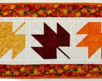 Patchwork Maple Leaf Quilted Table Runner Pattern, Shabby Fabrics ...