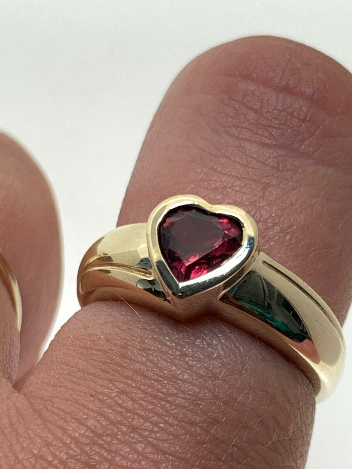 Sweet Little Red Heart Stone 9 Carat Yellow Gold Ring size N | Etsy