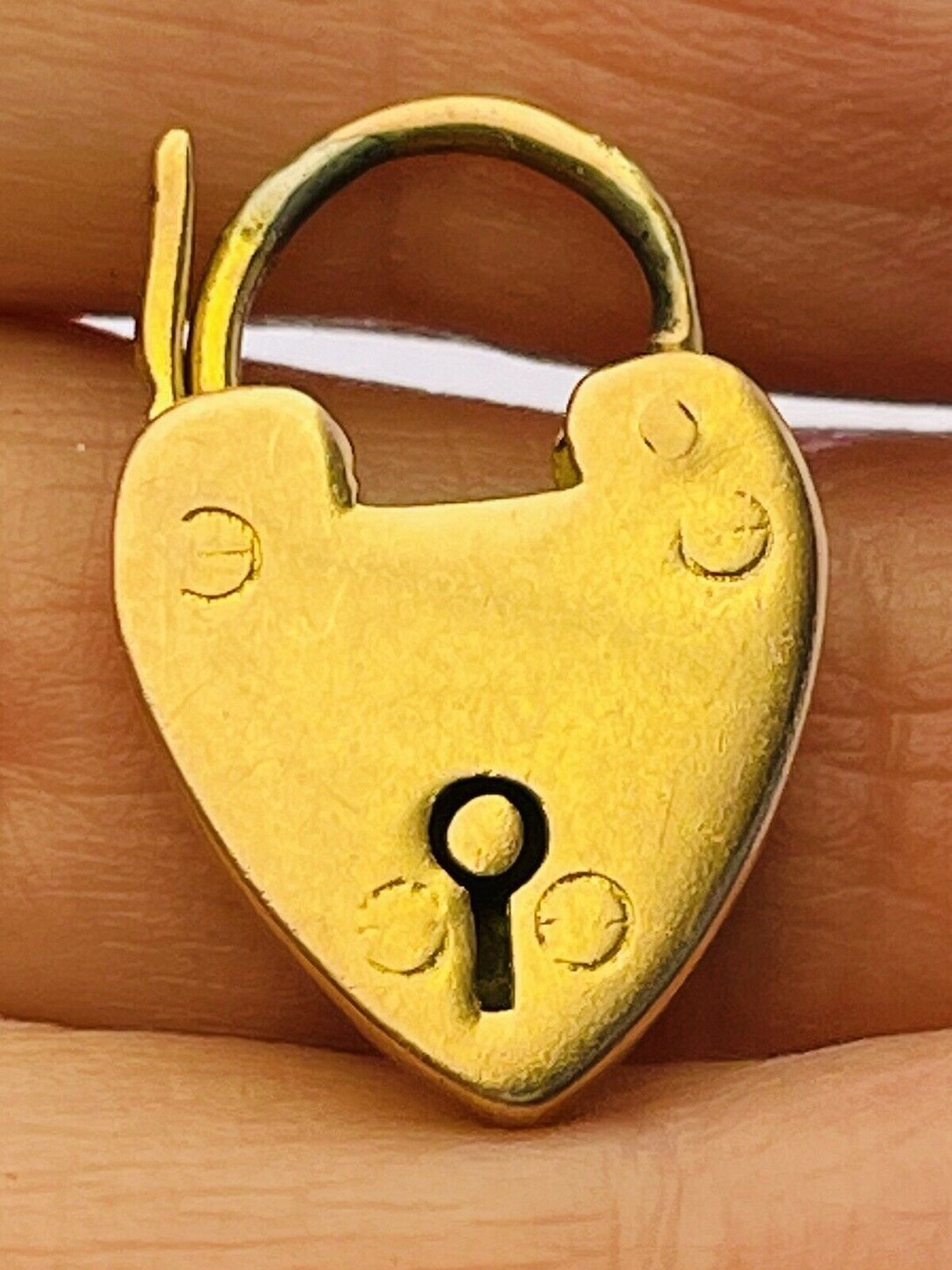 Vintage 9 Carat Yellow Gold Heart Padlock Clasp 3.4 Grams 22.4mm Spares ...
