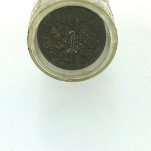 28 X Threepence Thruppence Thruppenny Bit Coins 50% Silver Plastic ...