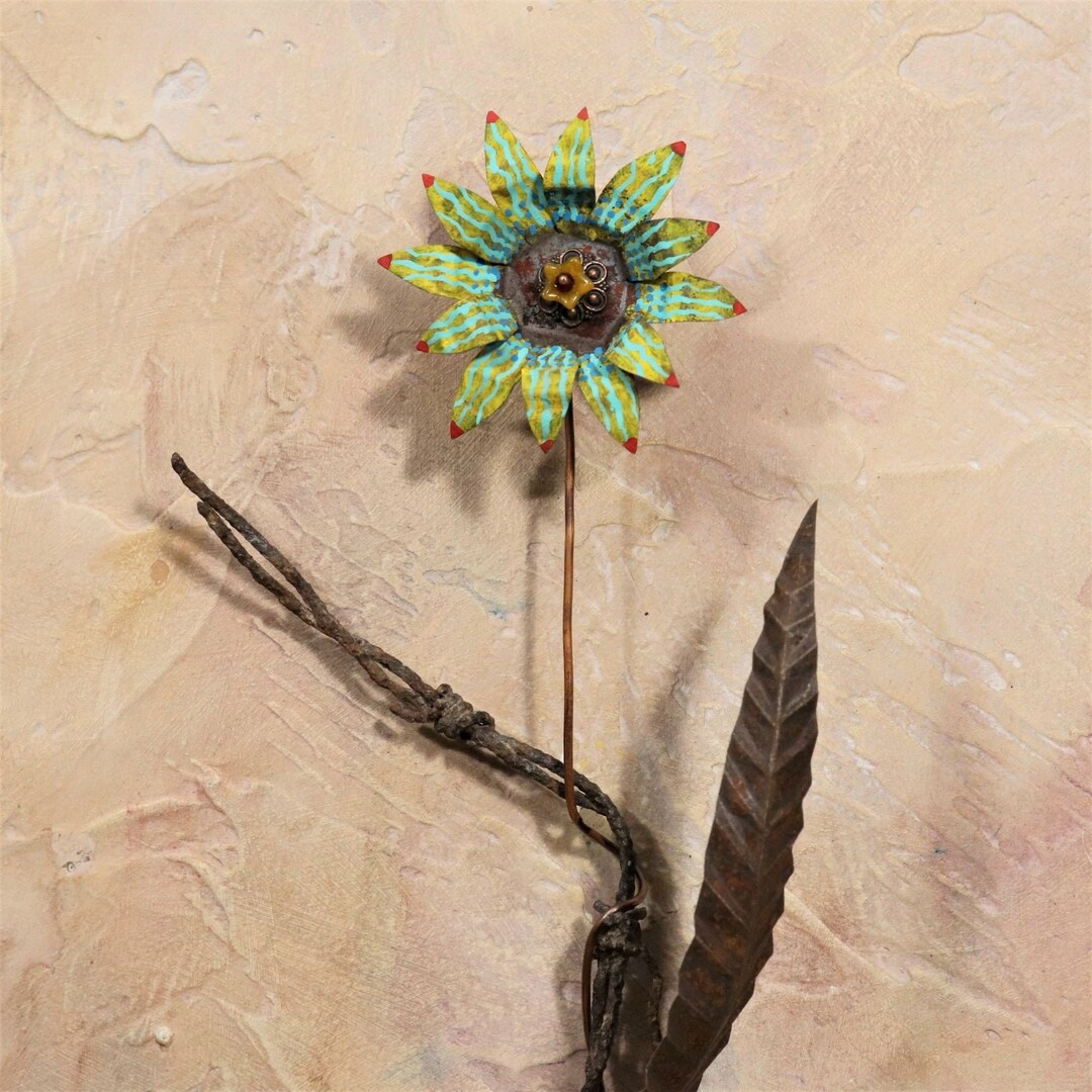 Small Metal Flower for Wall. Rustic Country Chic Home Décor. Recycled ...