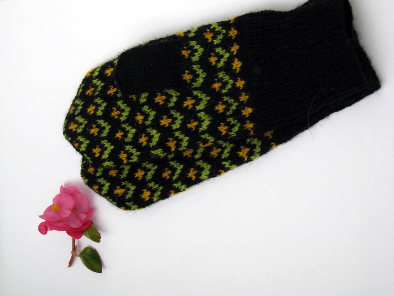 Hand Knitted Patterned Wool Mittens, Nordic Gloves, Winter Mittens With ...