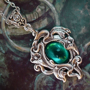 Elven Necklace - Emerald Green - Forest - Elf - Fairy - Elvish ...