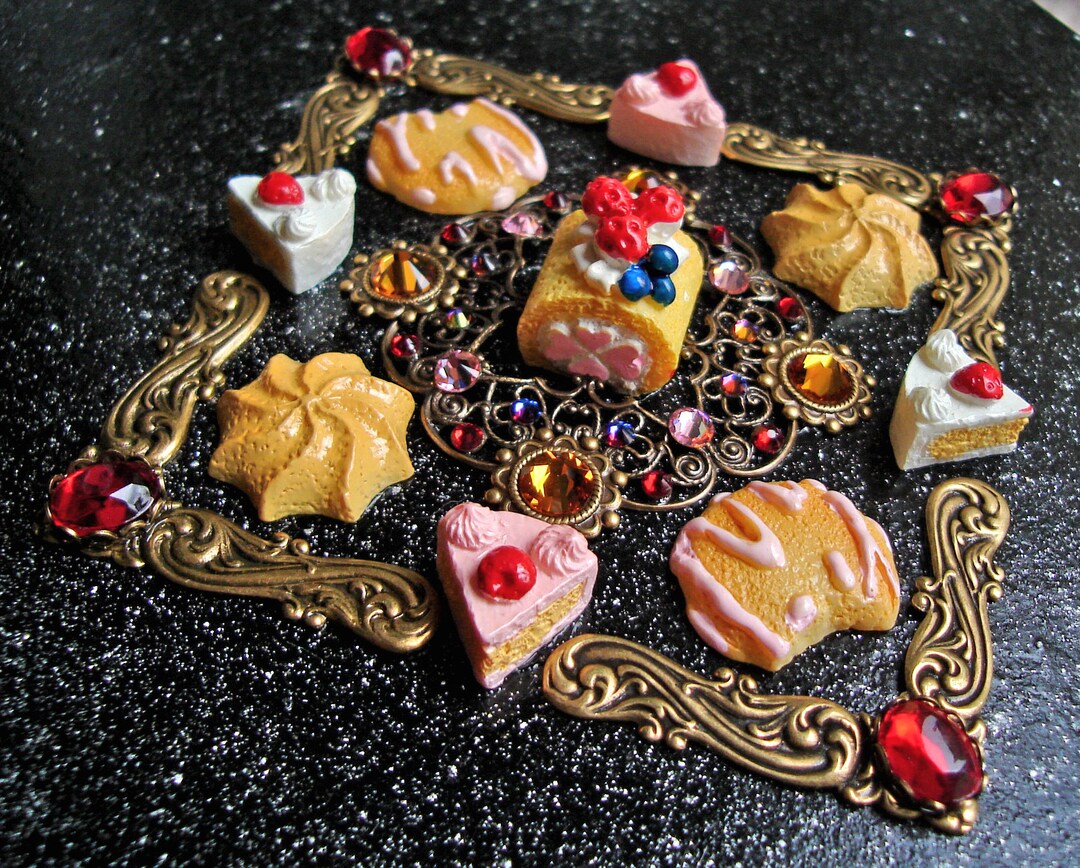 Delicious Jewels Box Cupcake Cookie Biscuit Yummy Strawberry Sweets ...