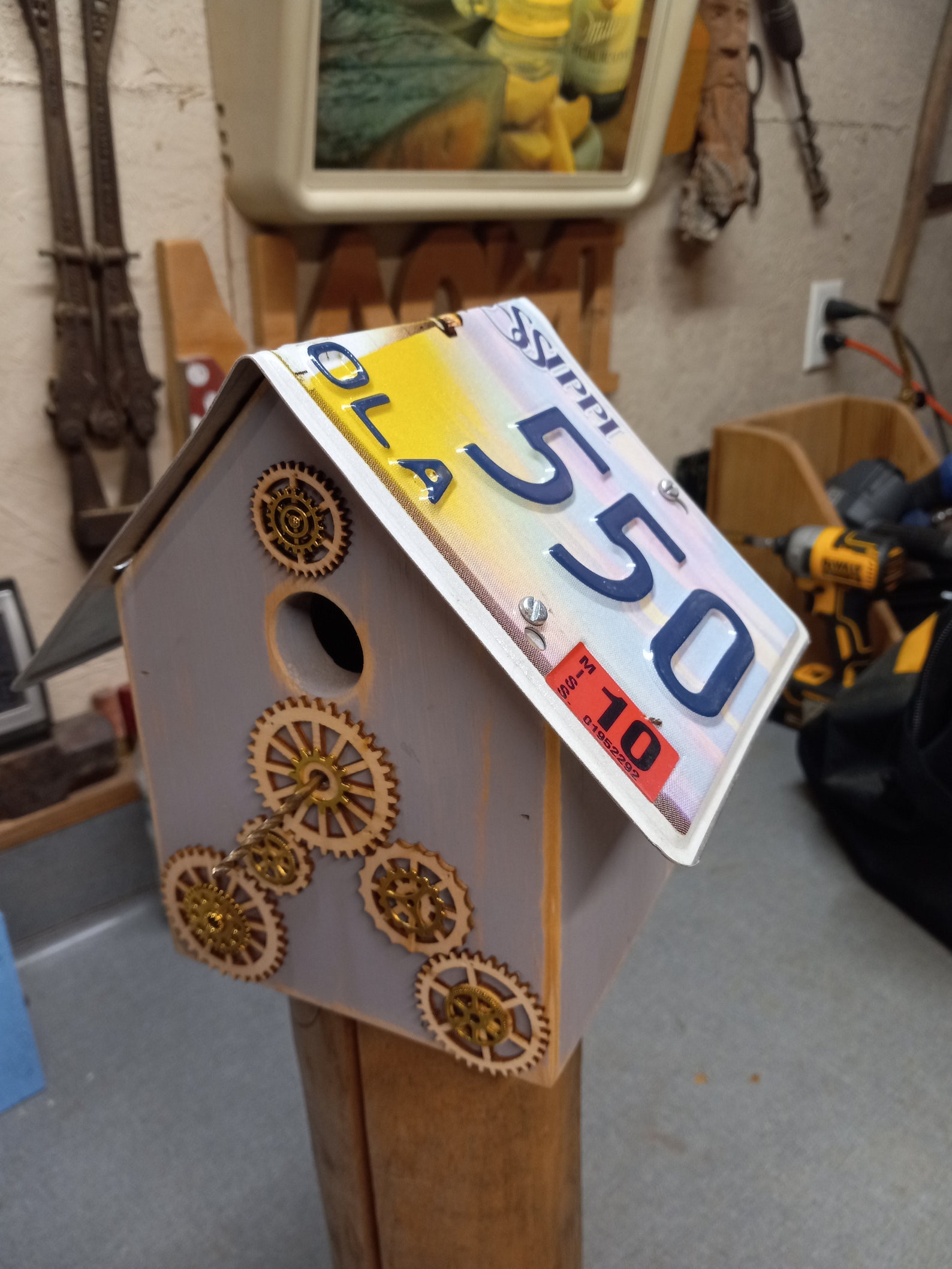 Mississippi License Plate Roof on a Steampunk Gear Birdhouse Drill Bit ...