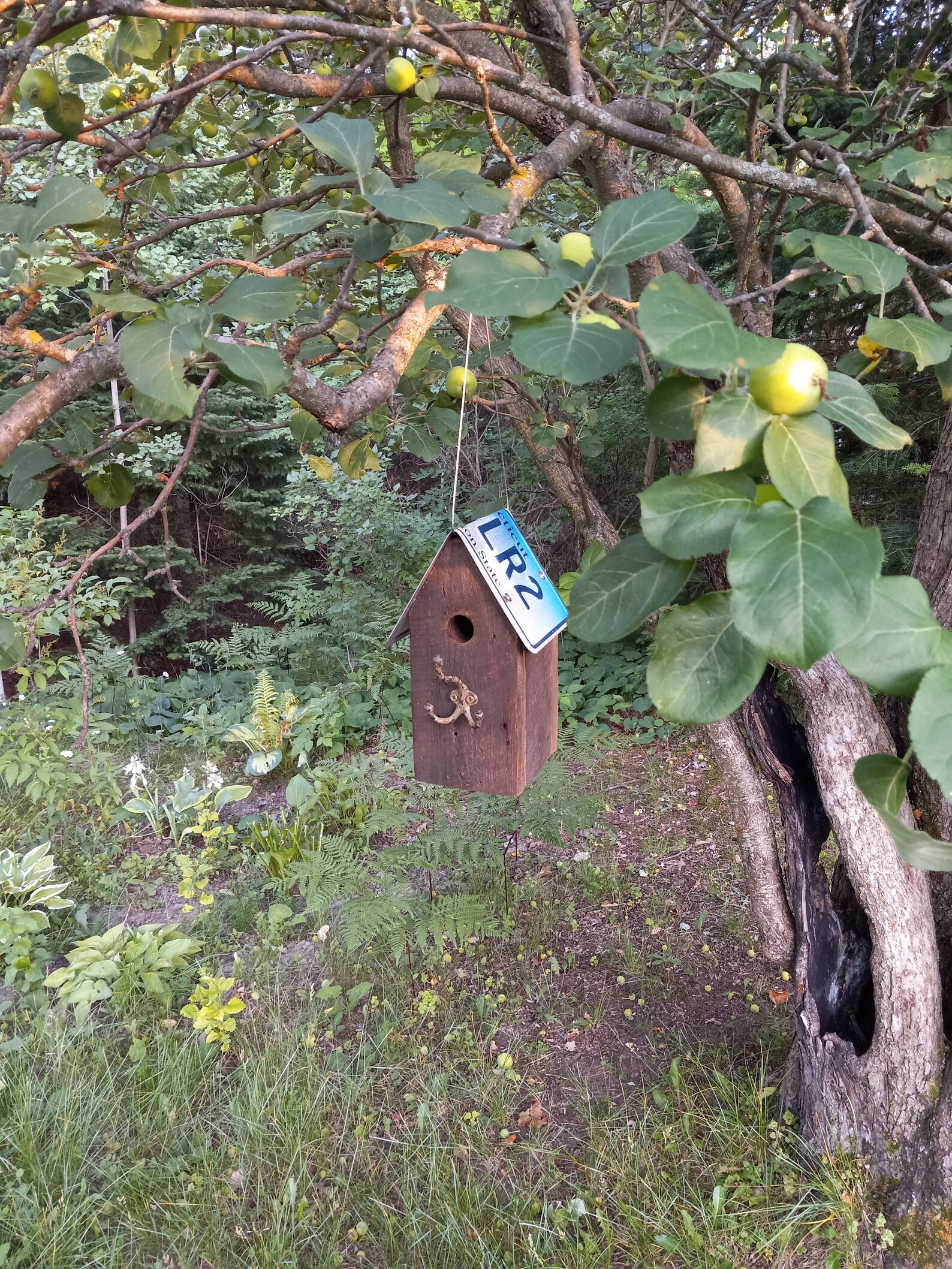 Connecticut License Plate Roof on a Rustic Reclaimed Barnwood Birdhouse ...