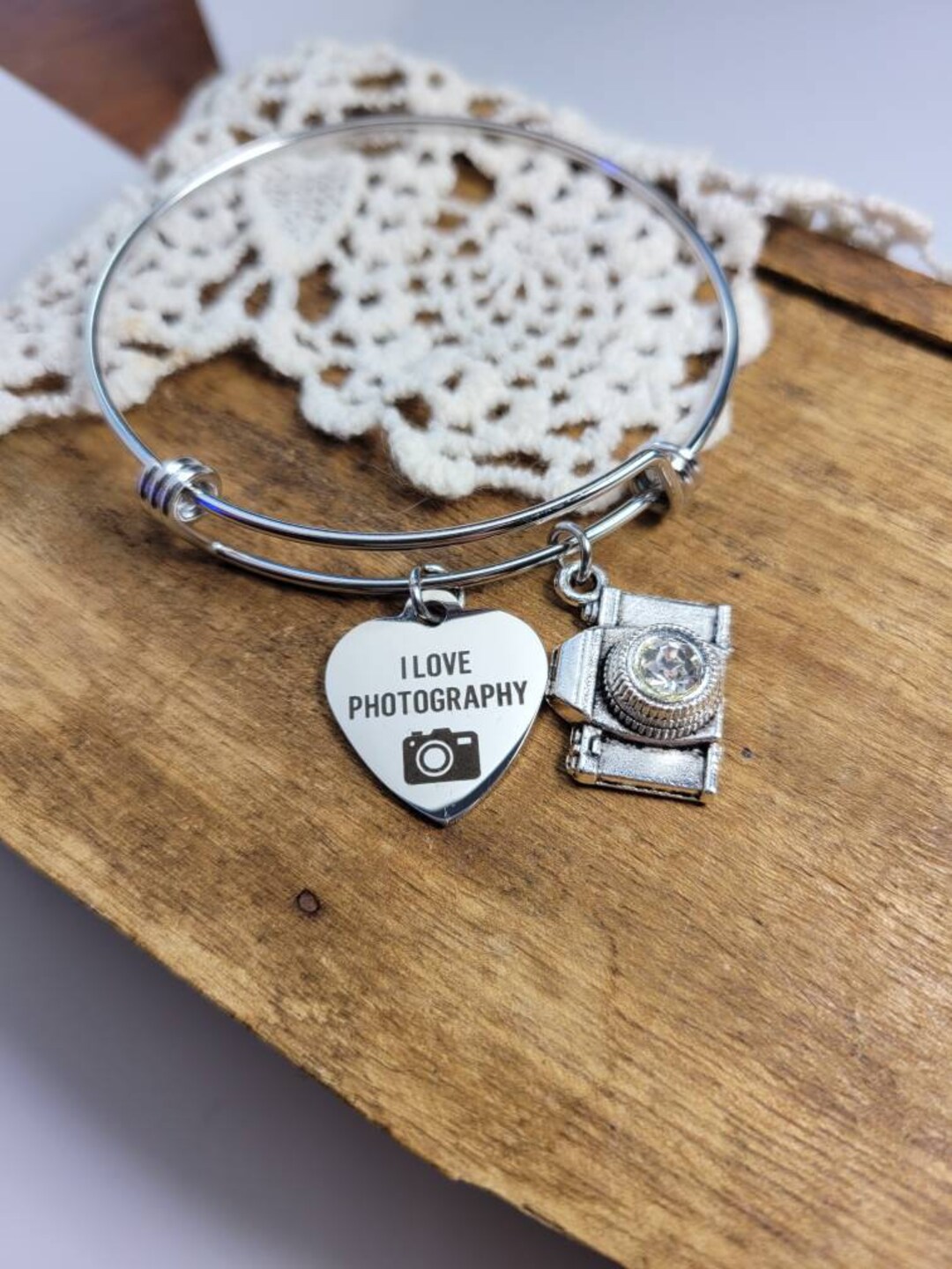 Camera Charm Bangle Bracelet, Gift for Photographer, Camera Bracelet ...