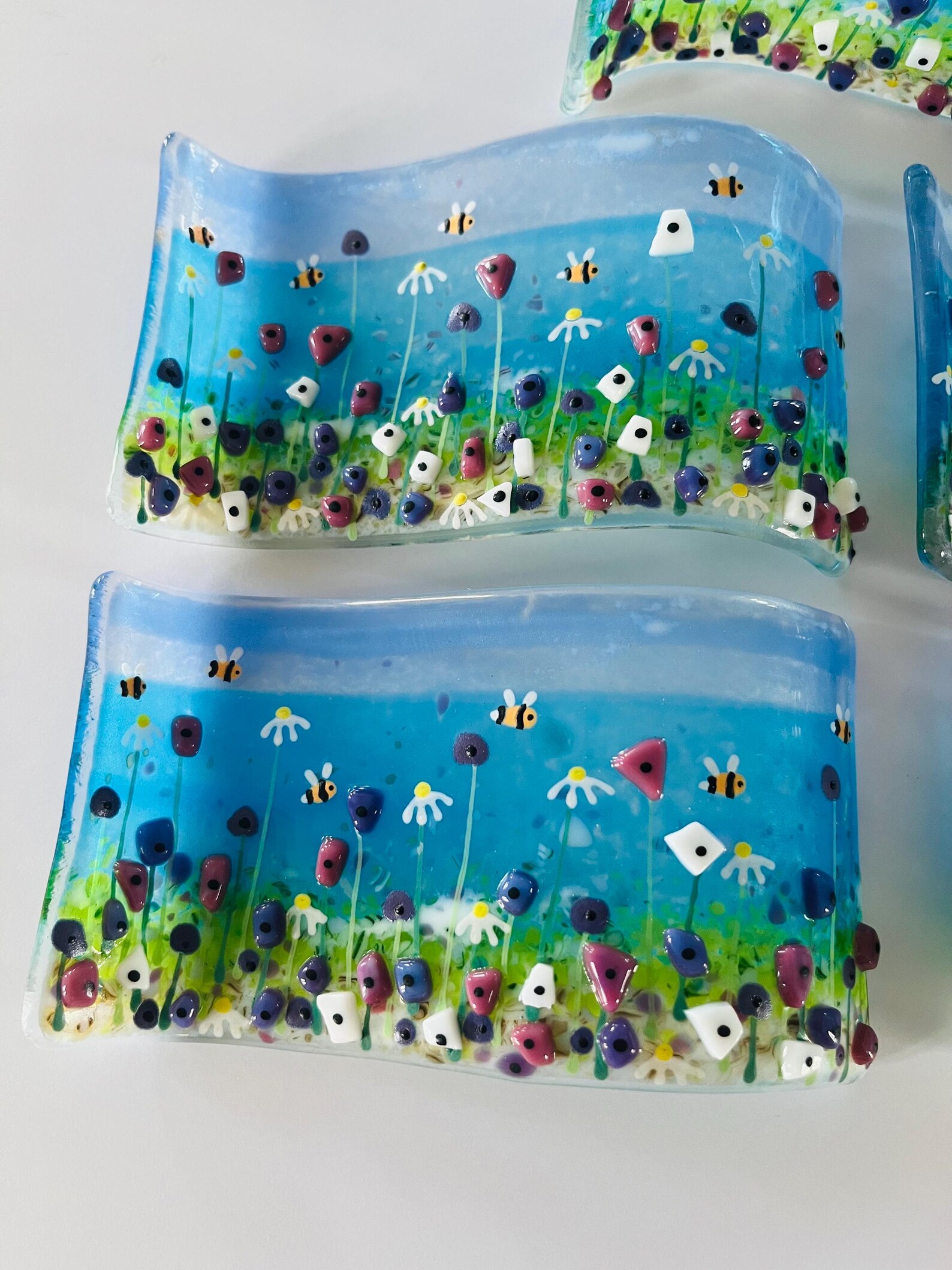Fused Glass Cute Bees With Flowers Art Freestanding Wave - Fused Glass ...