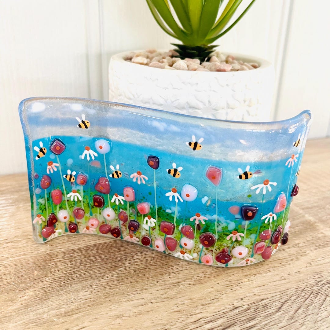 Fused Glass Cute Bees With Flowers Art Freestanding Wave - Fused Glass ...
