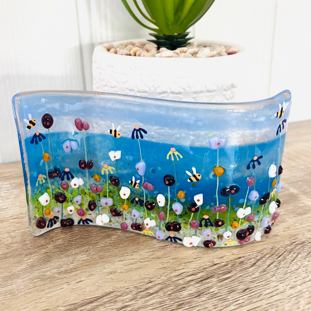 Fused Glass Cute Bees With Flowers Art Freestanding Wave - Fused Glass ...