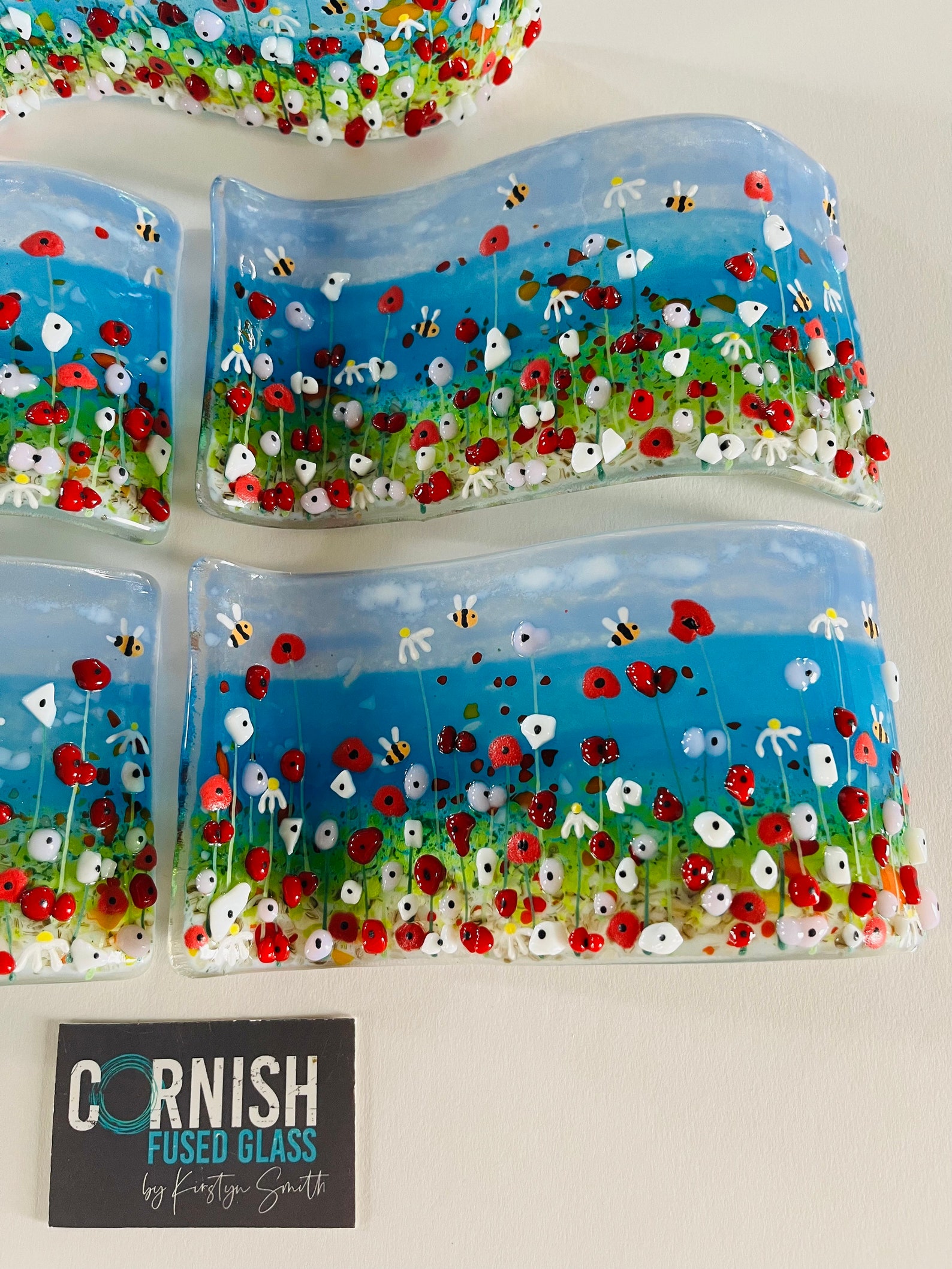 Fused Glass Beautiful Poppy Flowers With Bees Art Freestanding Wave ...