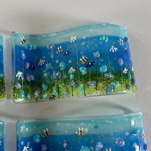 Fused Glass Cute Bees With Flowers Art Freestanding Wave Fused Glass ...