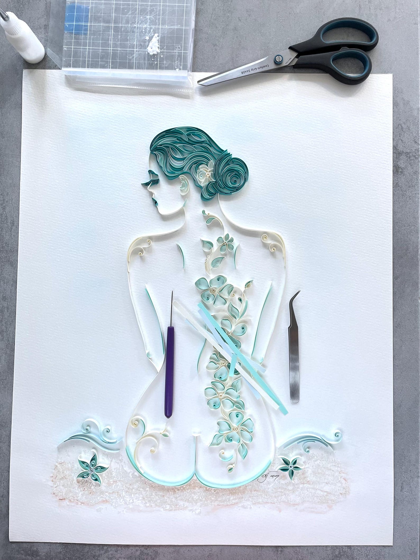 Quilling Art, Lady in the Seaside, Framed Paper Wall Decor (16x20 Inch ...