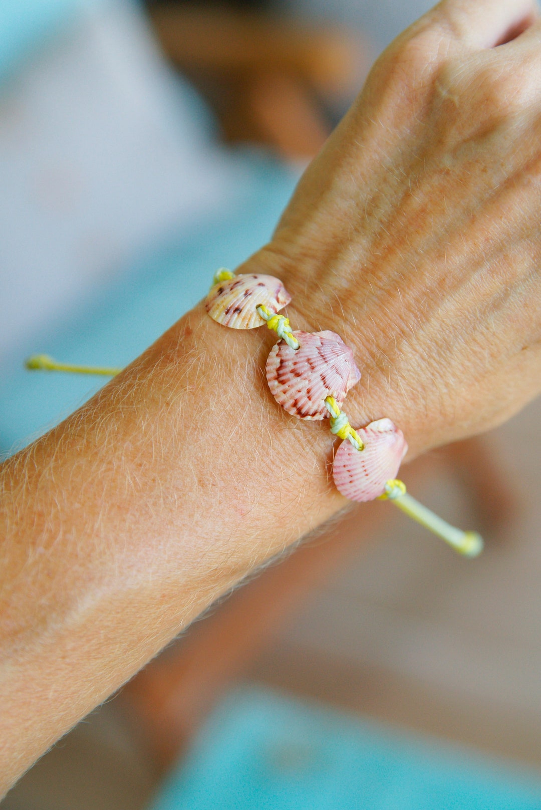 Calico Three Scallop Shell Slide Knot Bracelet ~ Wax Cording Stackable ...