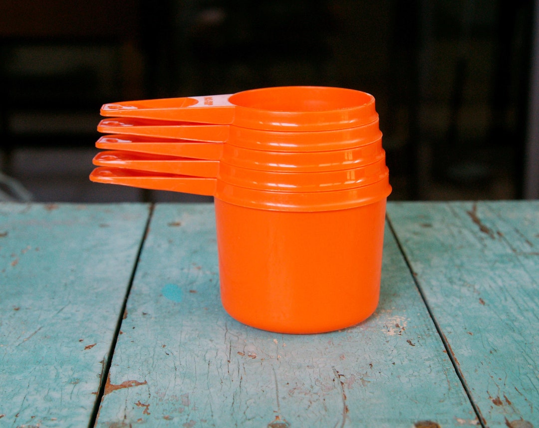 Vintage Tupperware Set Orange Measuring Cups 1/3, 1/2, 2/3, 3/4 and 1 ...