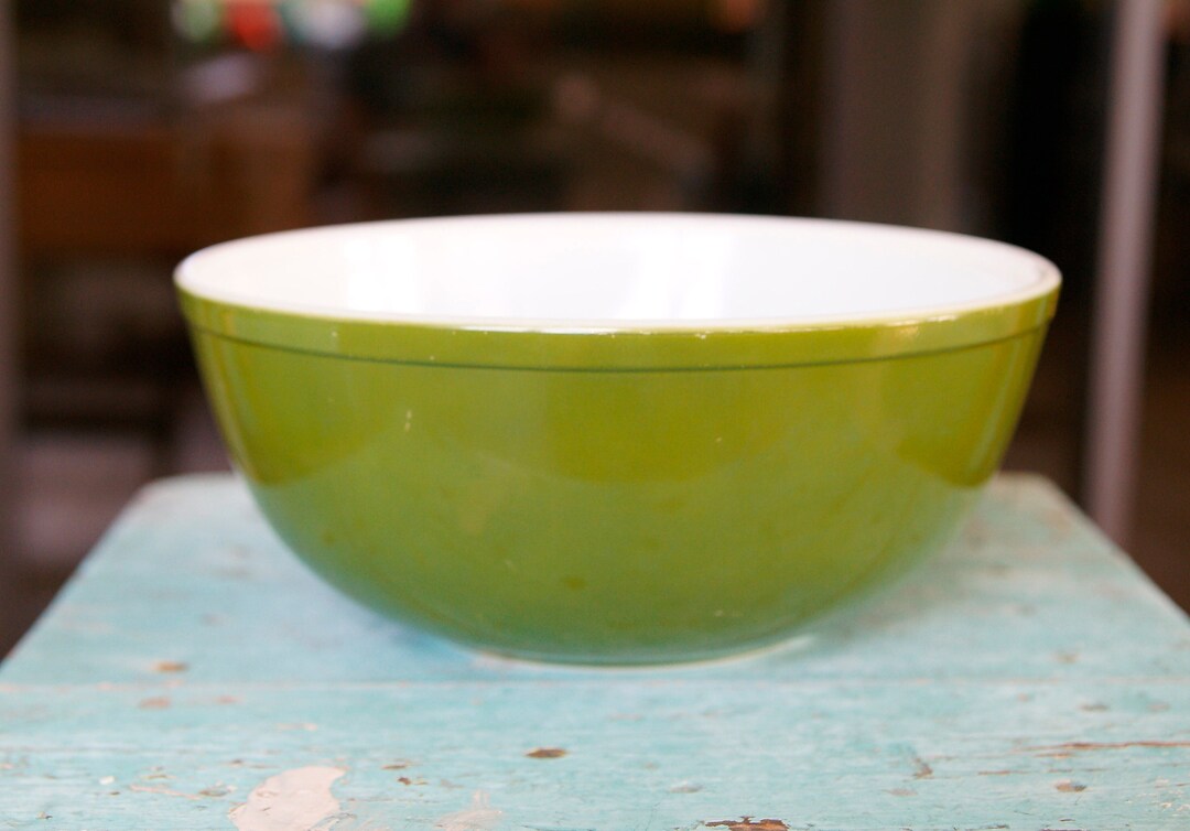 Vintage Pyrex Green Verde Large Mixing Nesting Bowl 404 4 Quart Reverse ...