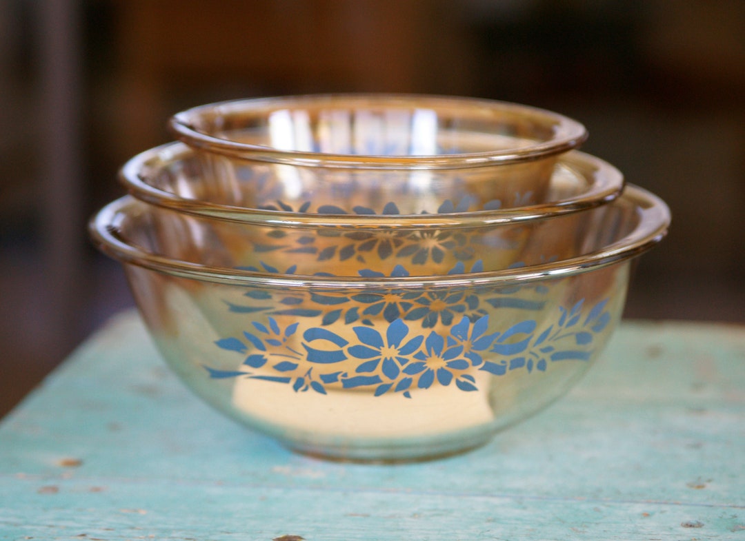 Vintage Pyrex Clear Brown Tint Glass Blue Flowers Ribbon Set of 3 ...