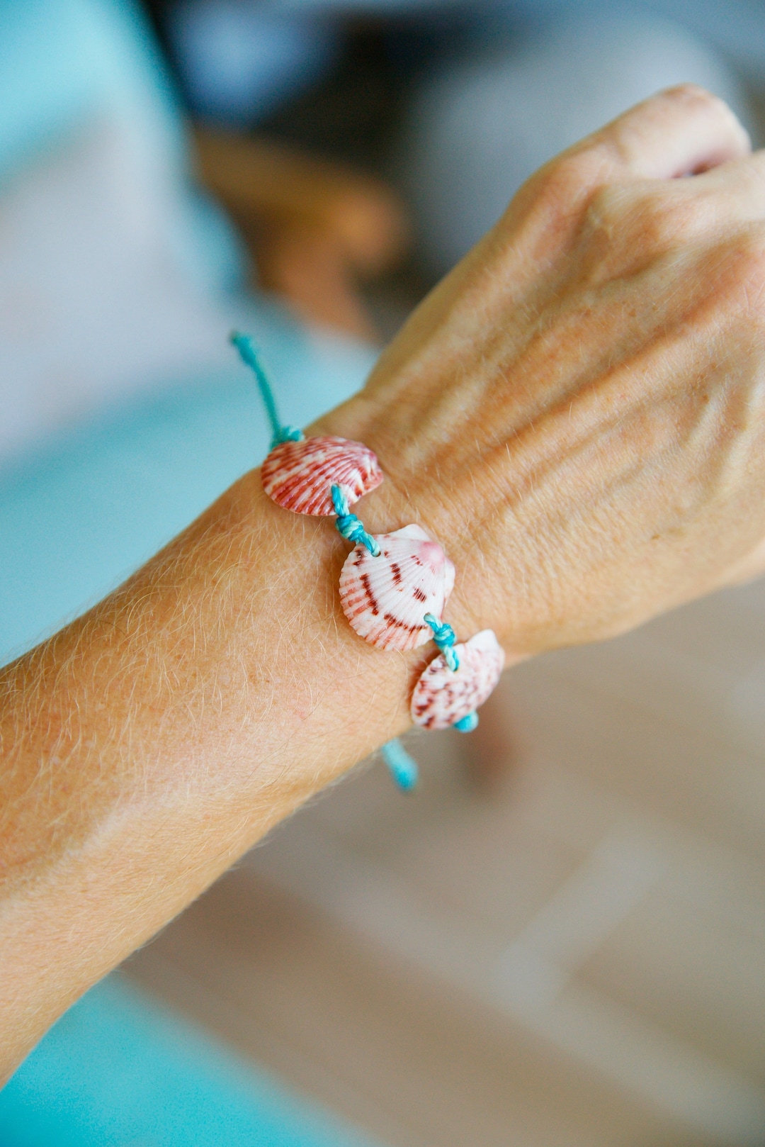 Calico Three Scallop Shell Slide Knot Bracelet ~ Wax Cording Stackable ...