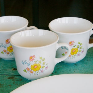 Vintage Corelle Spring Meadow Pattern Platter, Cups and Creamer by ...