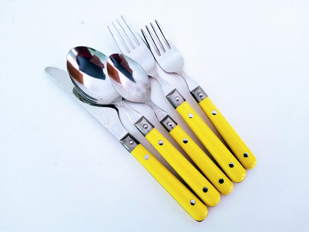 35 Piece Vintage Yellow Plastic Flatware, Yellow Silverware, Large Lot ...