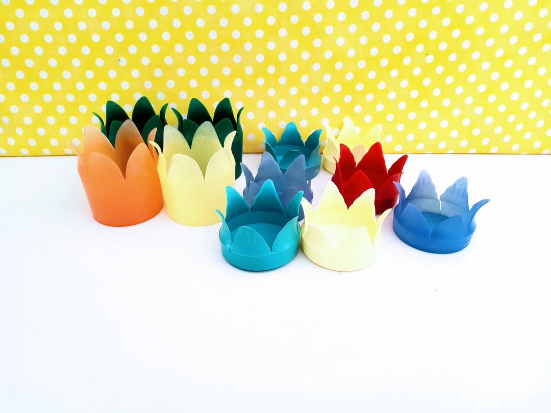 Vintage Plastic Flower Cup Holders, Cup Cozies, Dapol Plastics USA ...