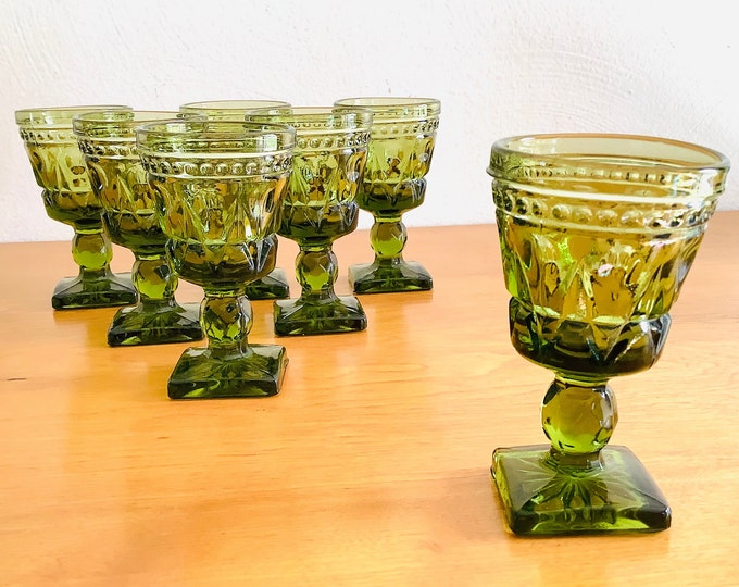4 King's Crown Goblets, Green Glass, Square Base, Juice Goblets , Green ...