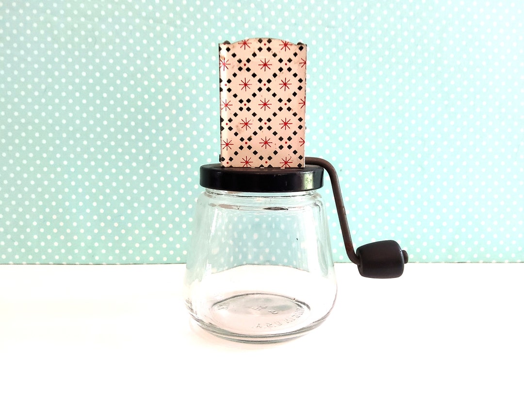 Vintage Nut Grinder, Red Nut Grinder, Snowflakes, Metal Nut Chopper ...
