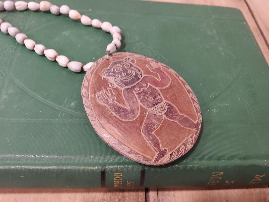 Vintage Indigenous Necklace, Hand Carved, Monkey, Shell Necklace ...