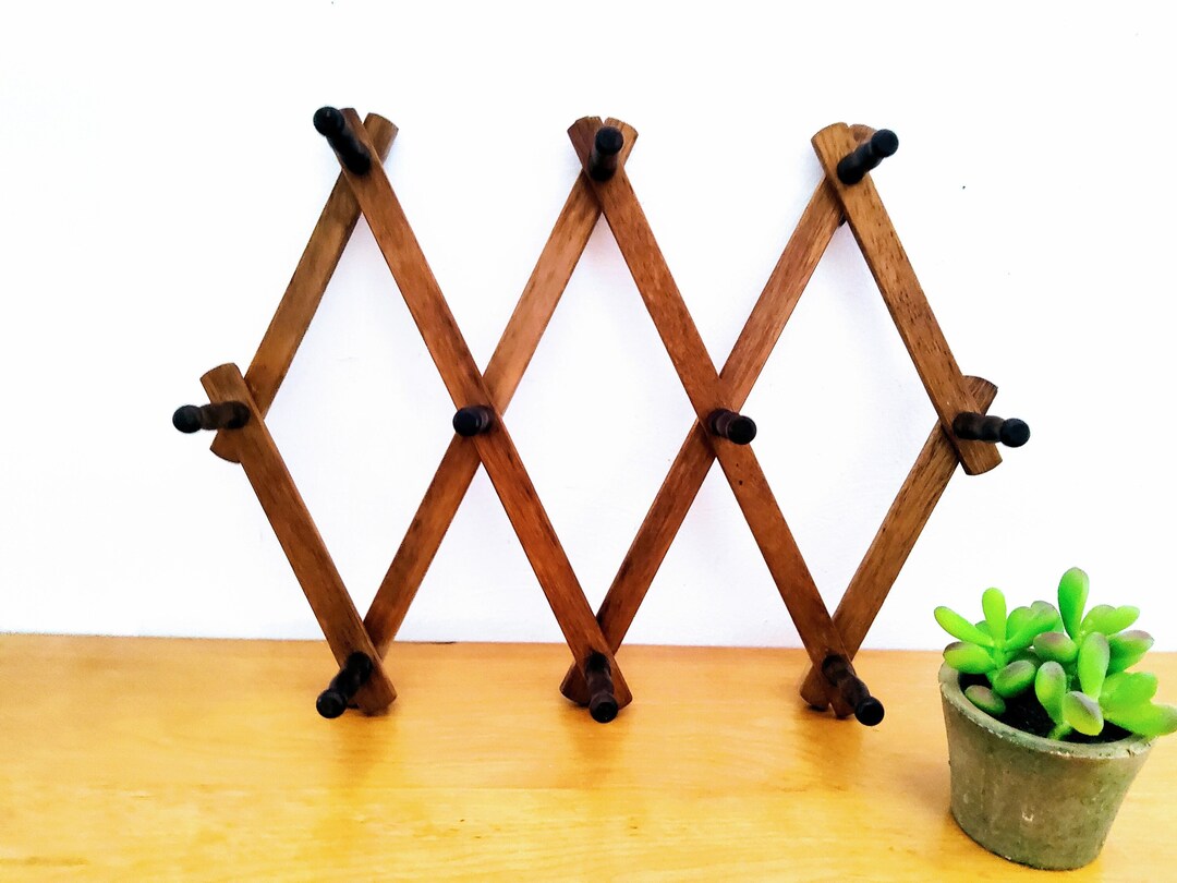 Wooden Accordian Peg Rack, 12 Inches Tall number 5, Vintage Peg Rack in ...