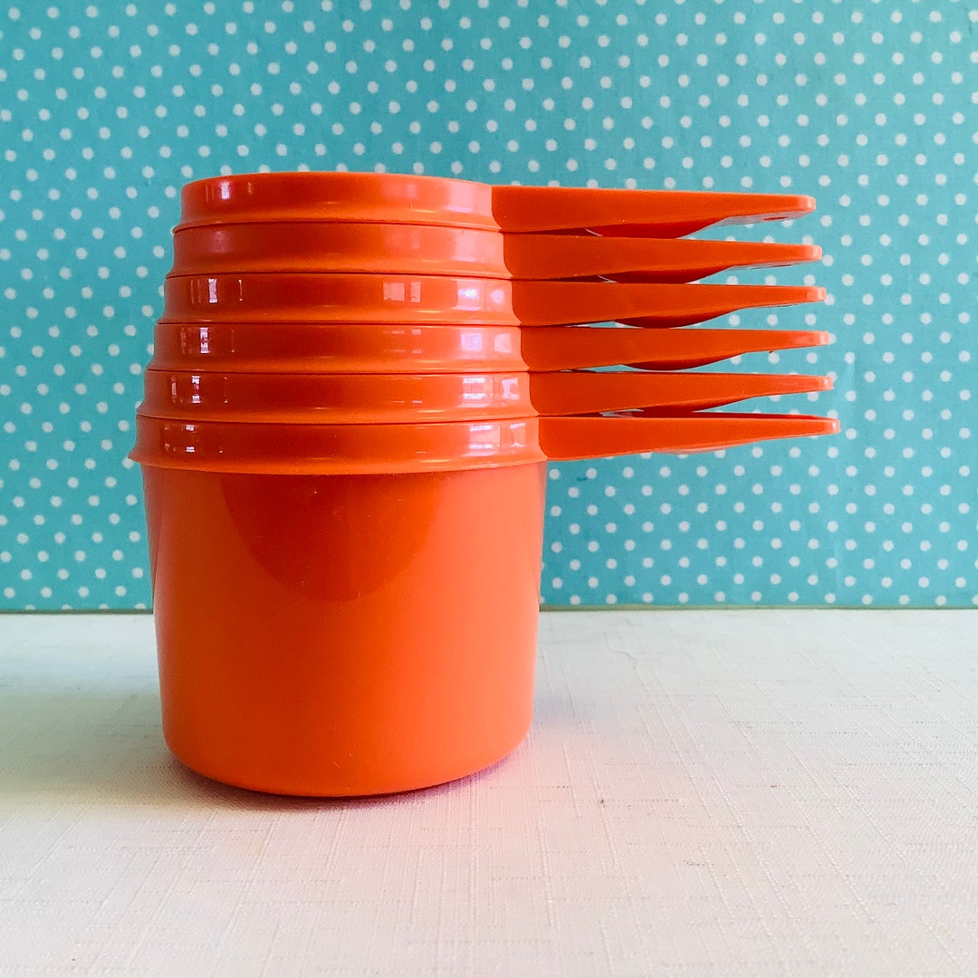 Set of 6 Tupperware Measuring Cups in Bright Orange, 1970s, Orange ...