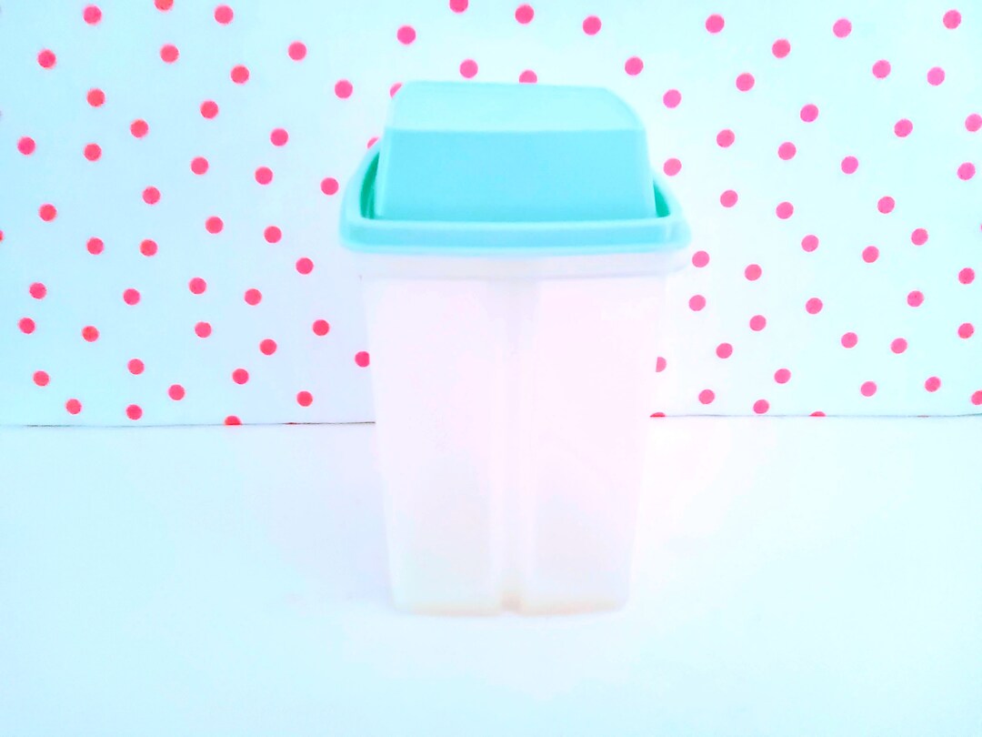 Large Tupperware Pickle Keeper, Aqua, Blue Pickle Keeper, Blue ...