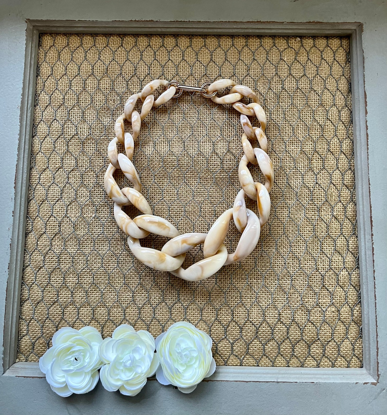 Black and Grey Marbled Chunky Chain Link Resin Housewife Statement ...