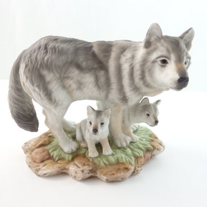 Vintage Masterpiece Porcelain Homco Mama Wolf Figurine, Endangered ...