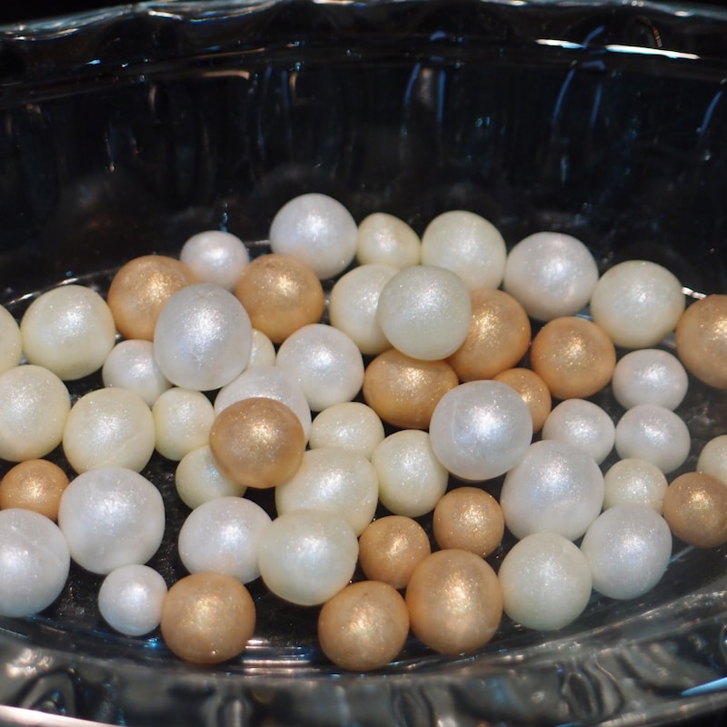 Edible Gold Pearls - Etsy