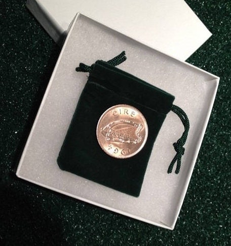 Irish 2P Two Pence Tuppence Coin With Bonus Coin FREE or Velvet Pouch ...