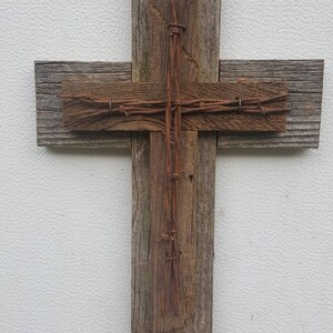 Small Barbed Wire Rustic Cedar Wood Wall Cross Decor Barbed Wire Cross ...