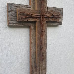 Small Barbed Wire Rustic Cedar Wood Wall Cross Decor Barbed Wire Cross ...