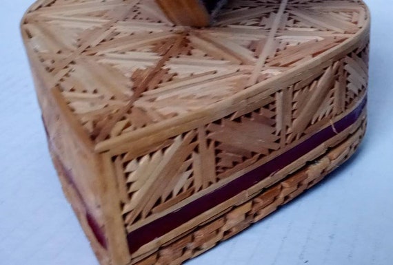 Vintage MATCHSTICK Jewelry Box Tramp Art - Gem