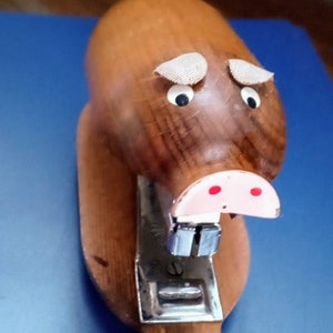 Vintage Counterpoint Wooden PIG STAPLER - Etsy
